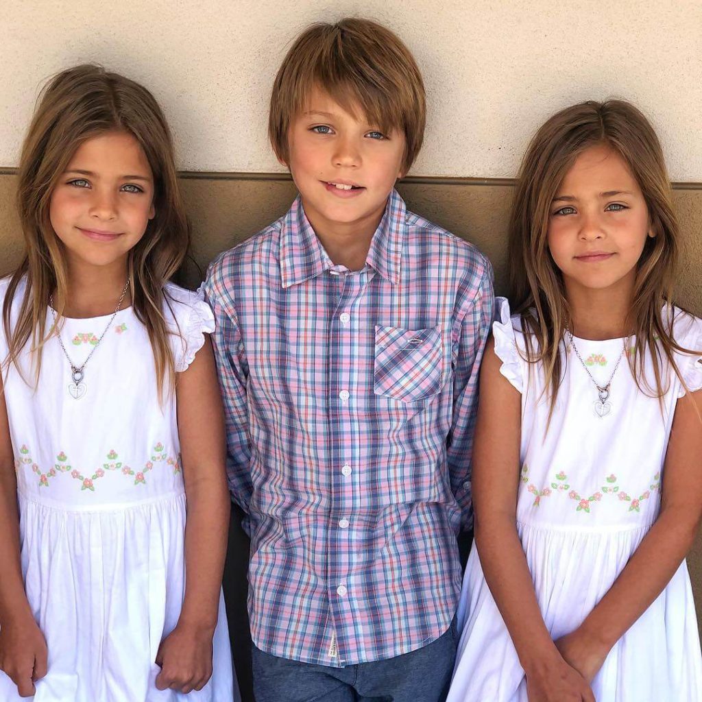 ‘World’s Most Beautiful Twins’ Are Now Famous Instagram Models | Popcornews