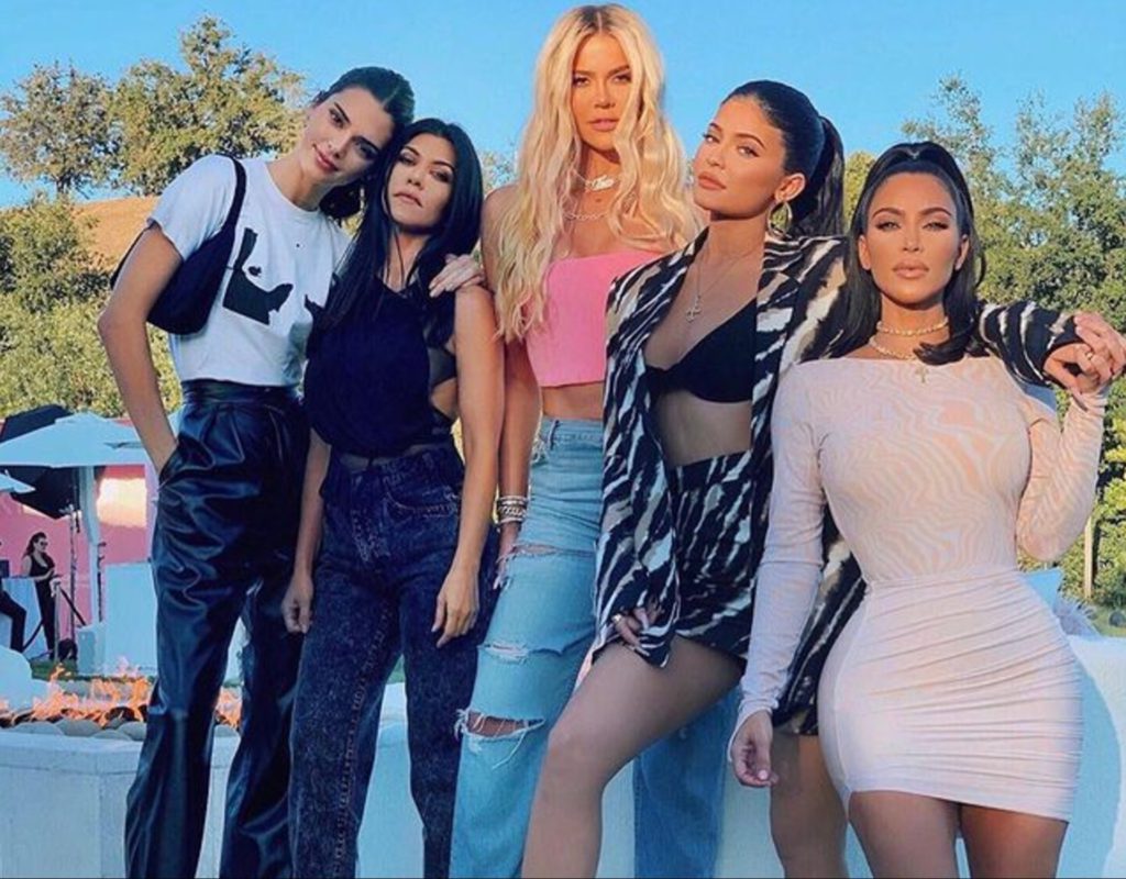 Celebrities Who Are Surprisingly Still Single in 2021 | Popcornews