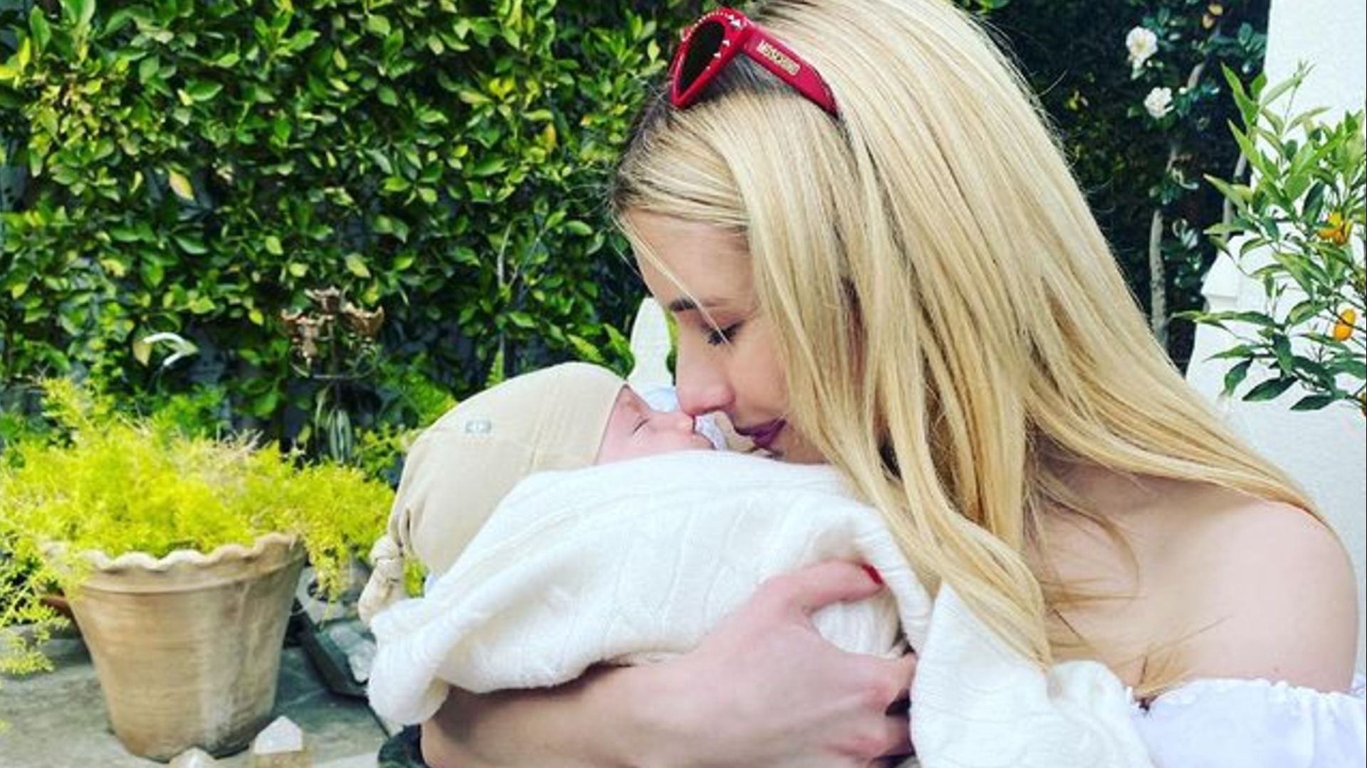 Celebrities Who Became Parents In 2021 | Popcornews